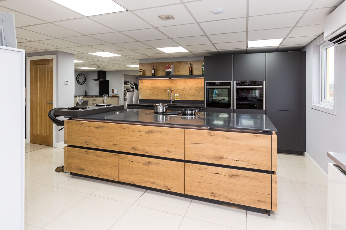 Fitted Kitchens | Kitchen Showroom | Visit Your Local Turnbull Showroom
